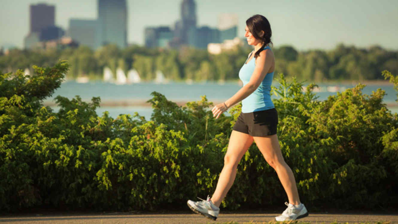 Beneficios de andar rápido: un ejercicio muy potente para tu salud