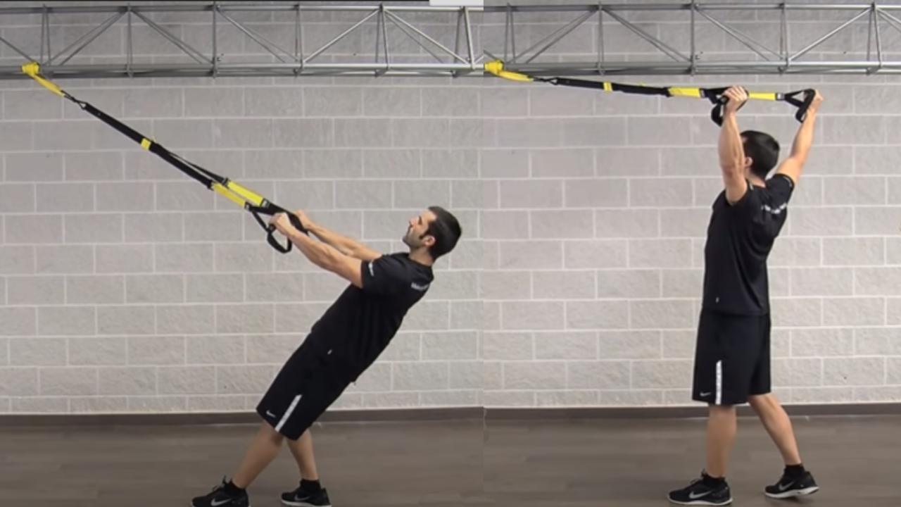 ¿Quieres lucir bíceps? Prueba esta rutina con TRX para brazos