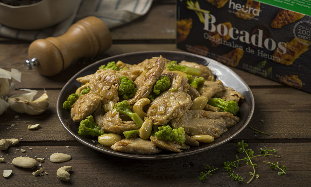 Qué es la heura: descubre las propiedades del "pollo vegano"