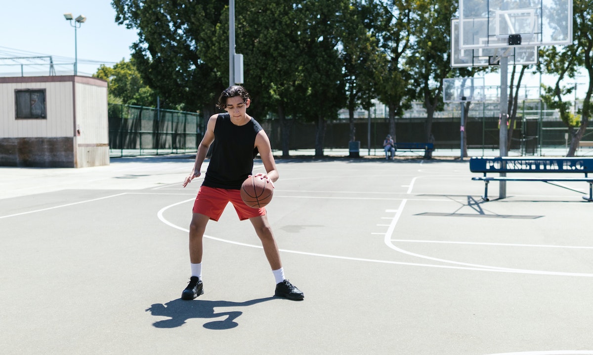 Dead bug: ejercicio de pilates para trabajar tu core y tonificarlo